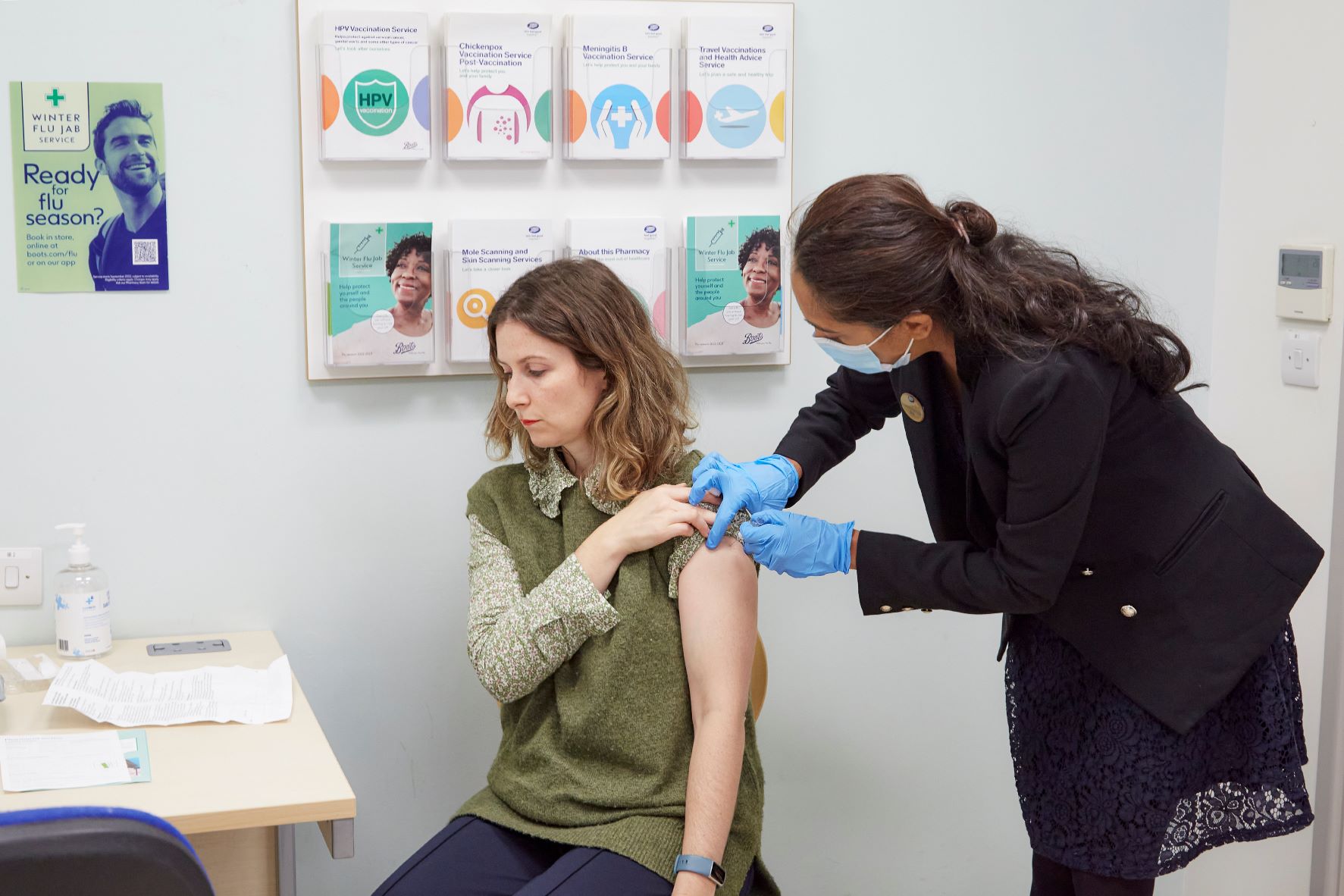 Boots Kick starts Winter Flu Jab Roll Out With The First Vaccinations Boots Kick starts Winter Flu Jab Roll Out With The First Vaccinations